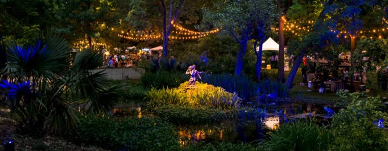 Umlauf Sculpture Garden - Romantic Spots Austin